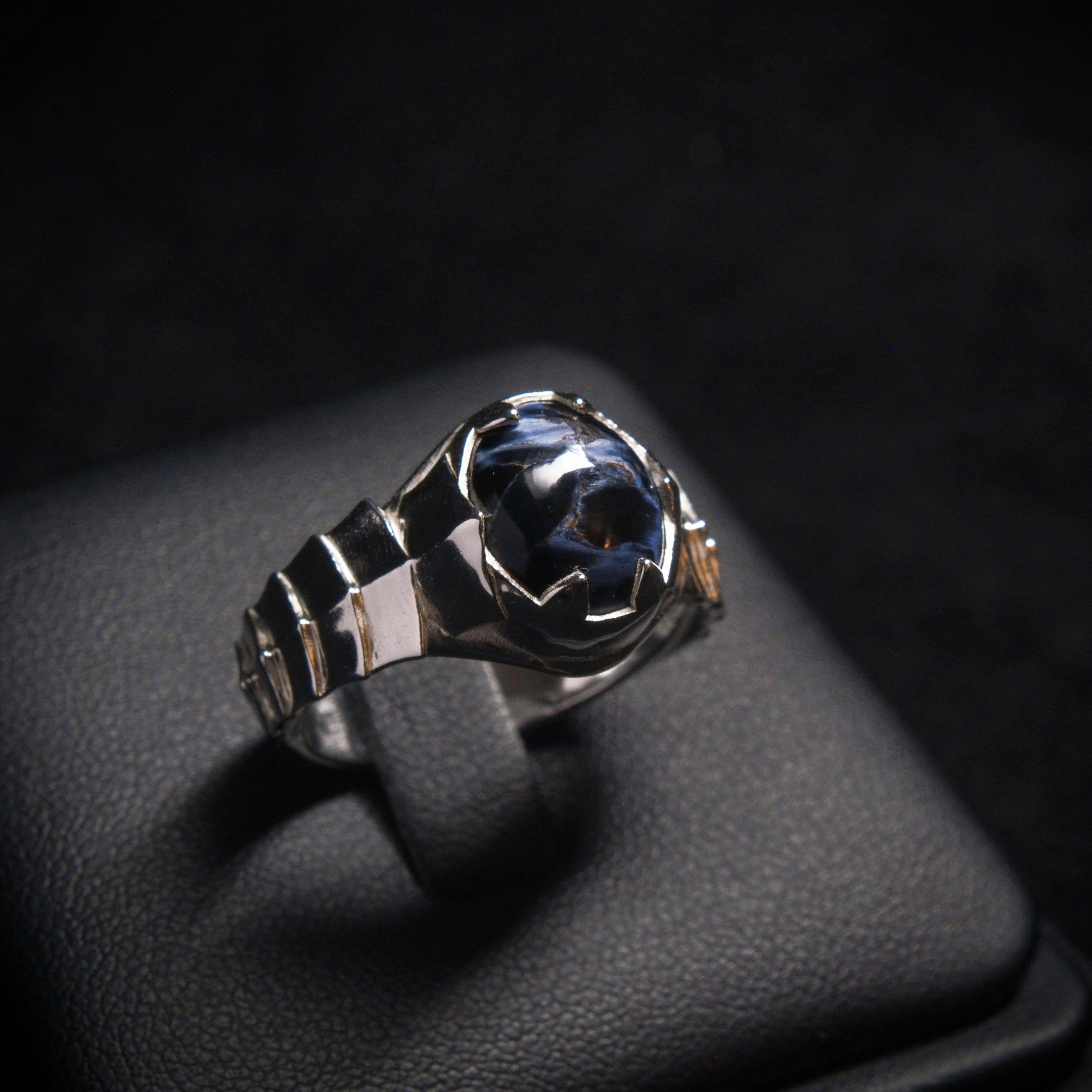 Centurion Ring – Monothic