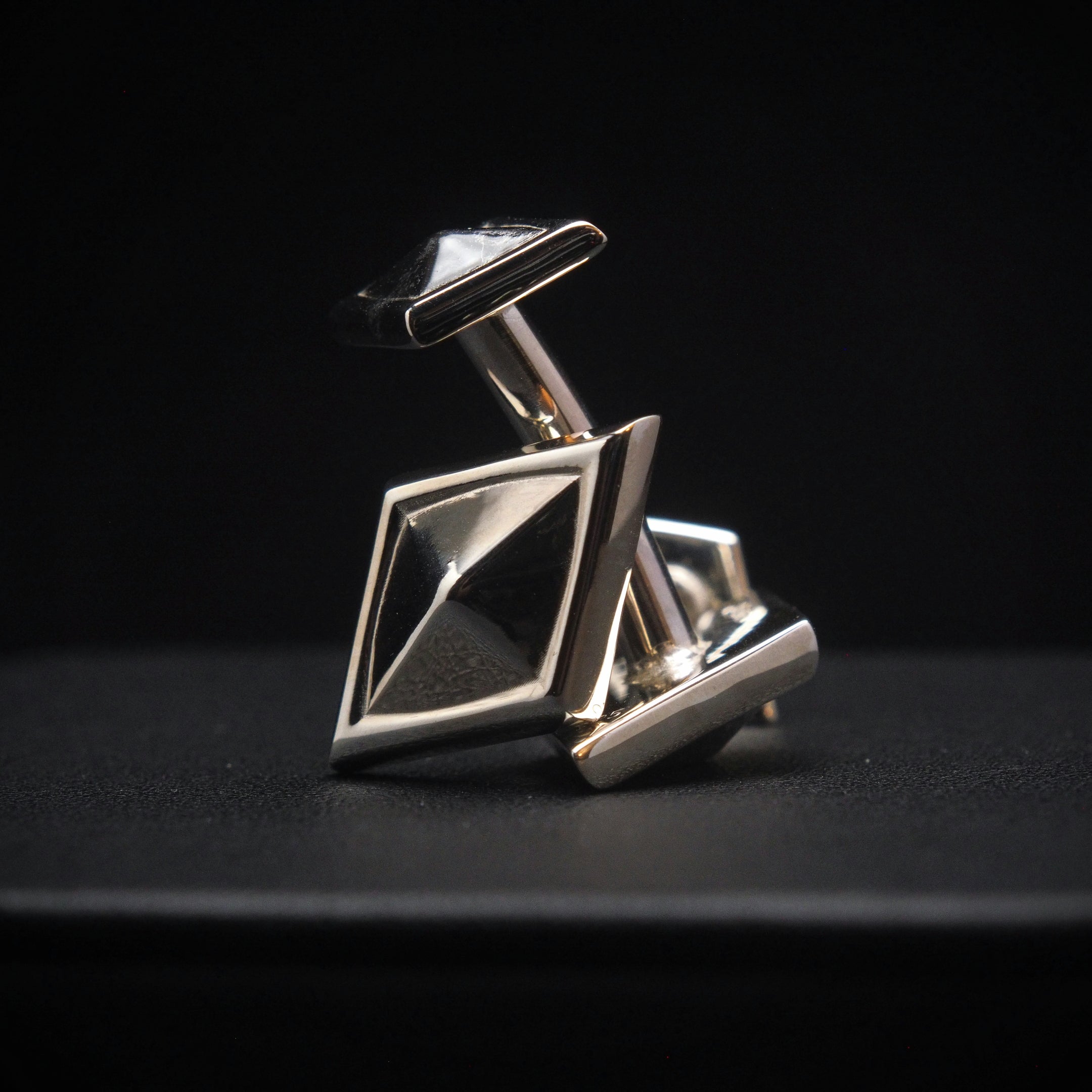 Gothic Diamond Shape Cufflinks - Sterling Silver – Monothic