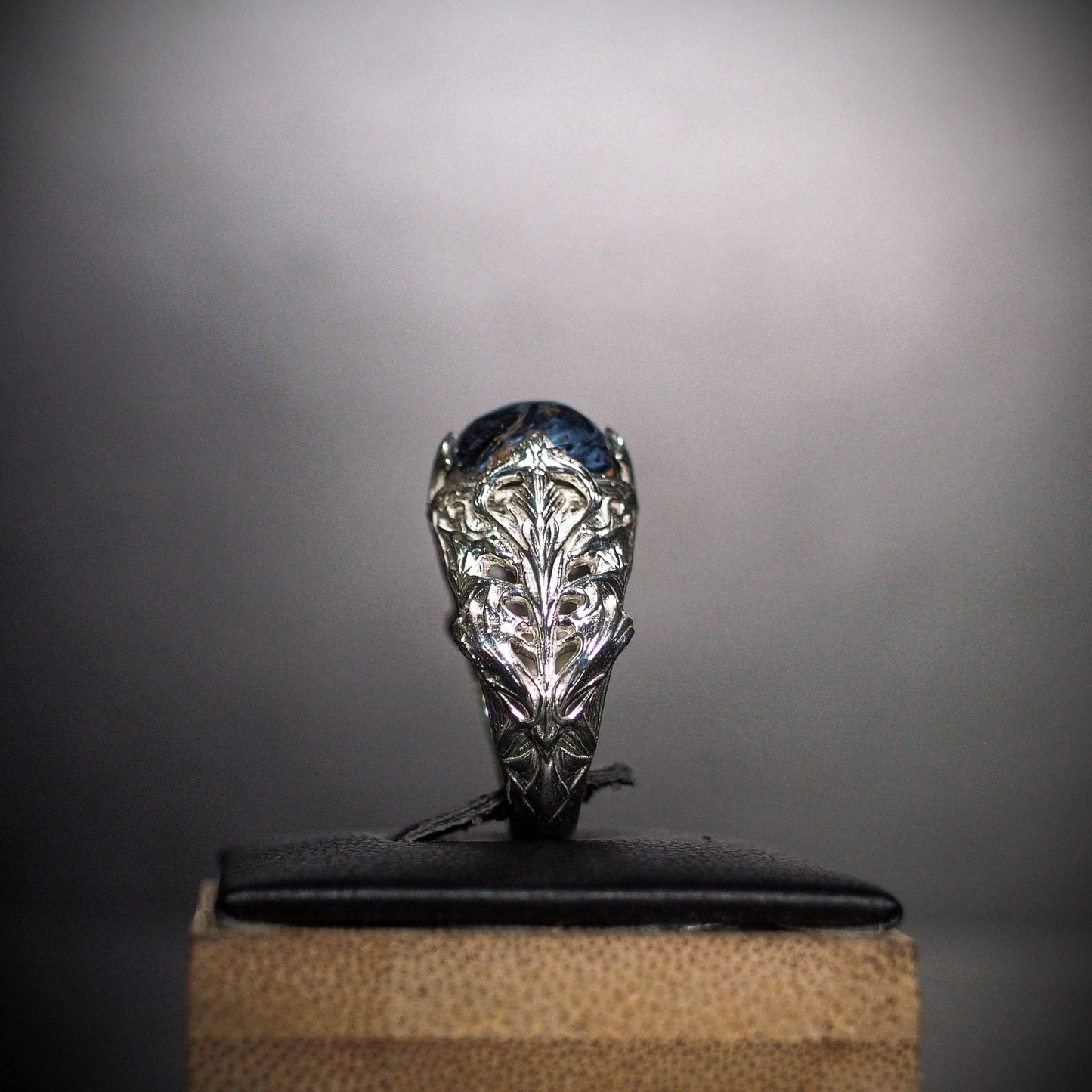 Mithril Ring of Insight – Monothic